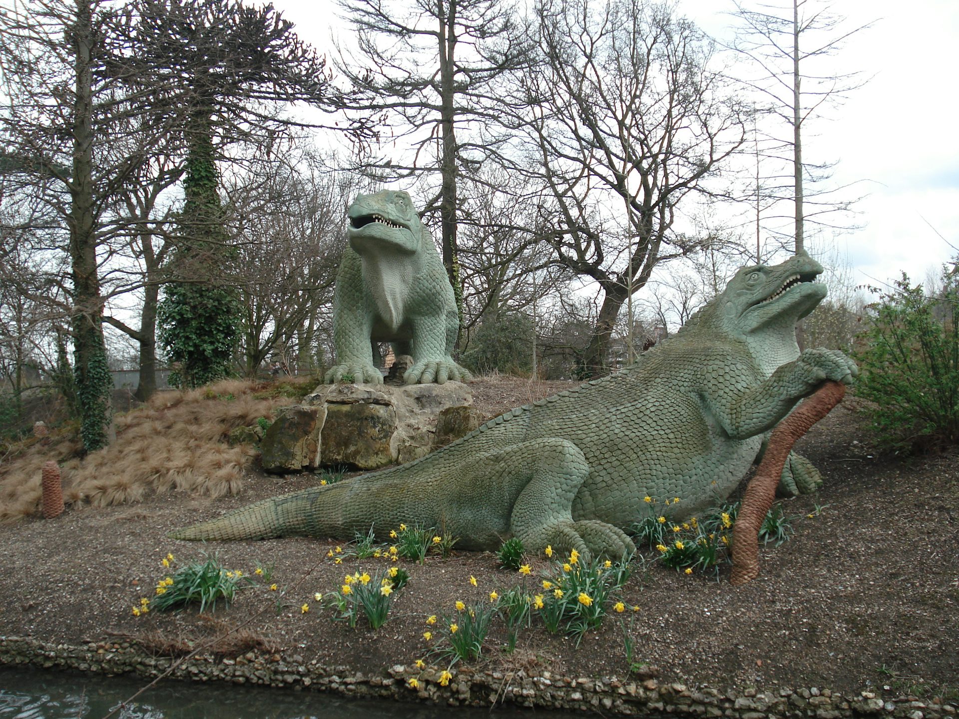 The evidence that shows dinosaurs were in decline for 40 million years ...