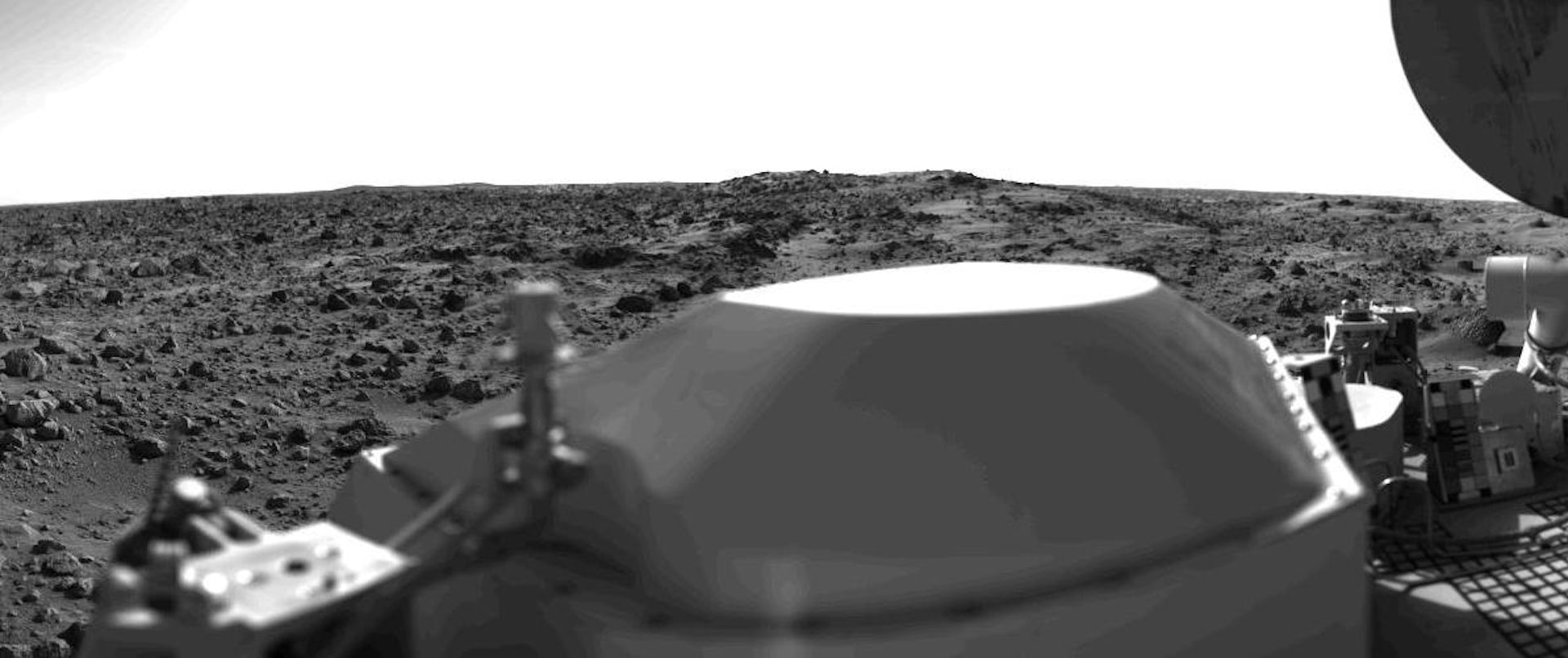 Monster volcanoes on Mars: how space rocks are helping us solve their ...